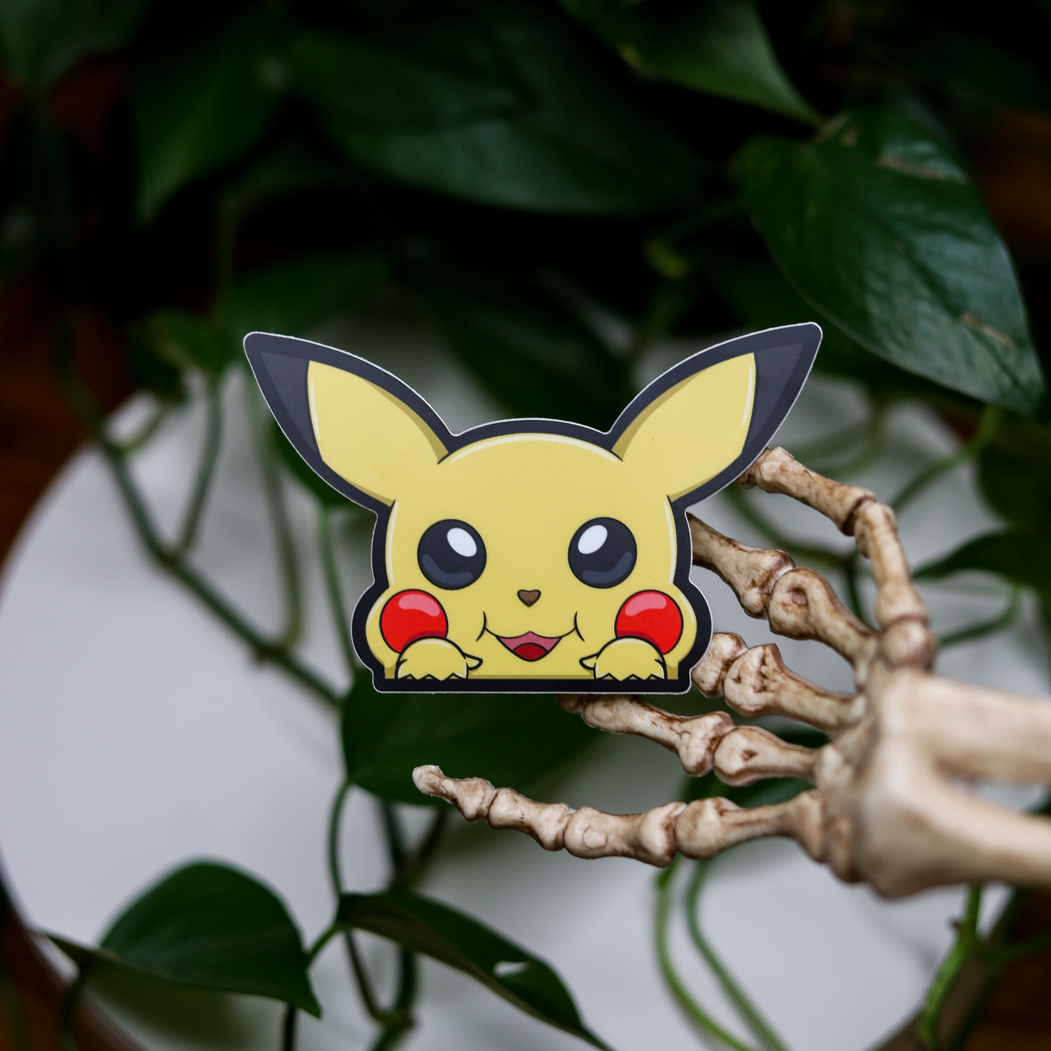 Pikachu Peeker Vinyl Sticker – LeSaltyOnion